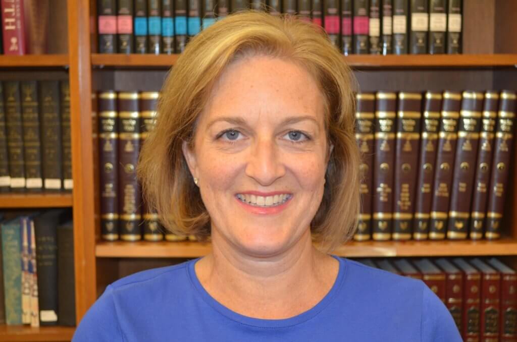 Jennifer Headshot - Hillel JUC of Pittsburgh : Hillel JUC of Pittsburgh